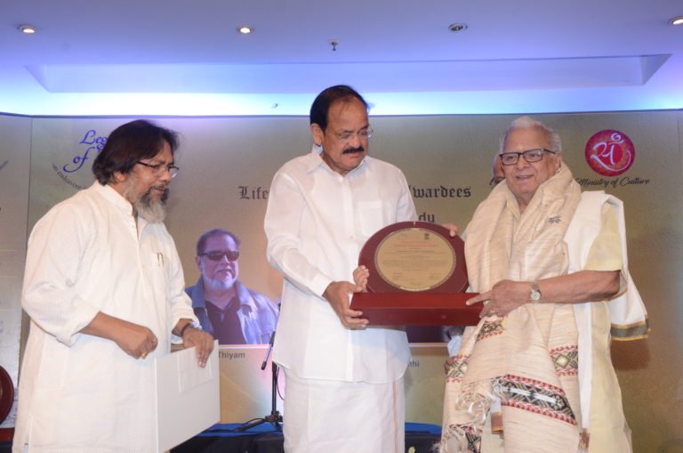 Sankar, noted Bengali writer and Sahitya Akademi awardee, passes away ...